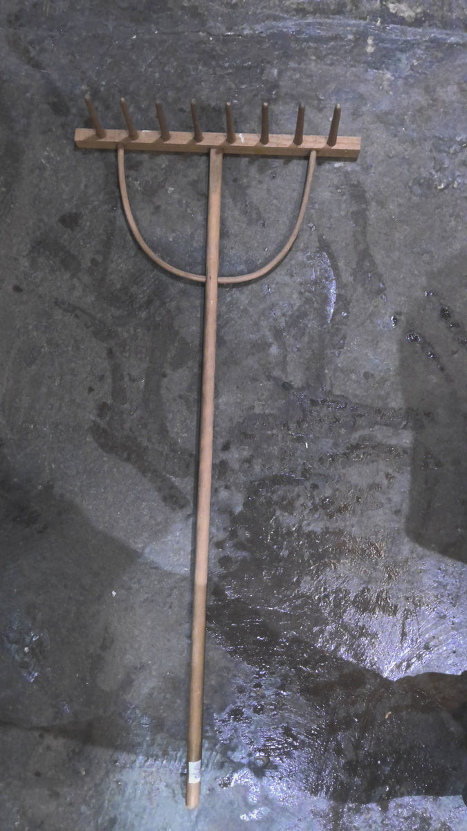 Wood Rake – The Nickel Barn