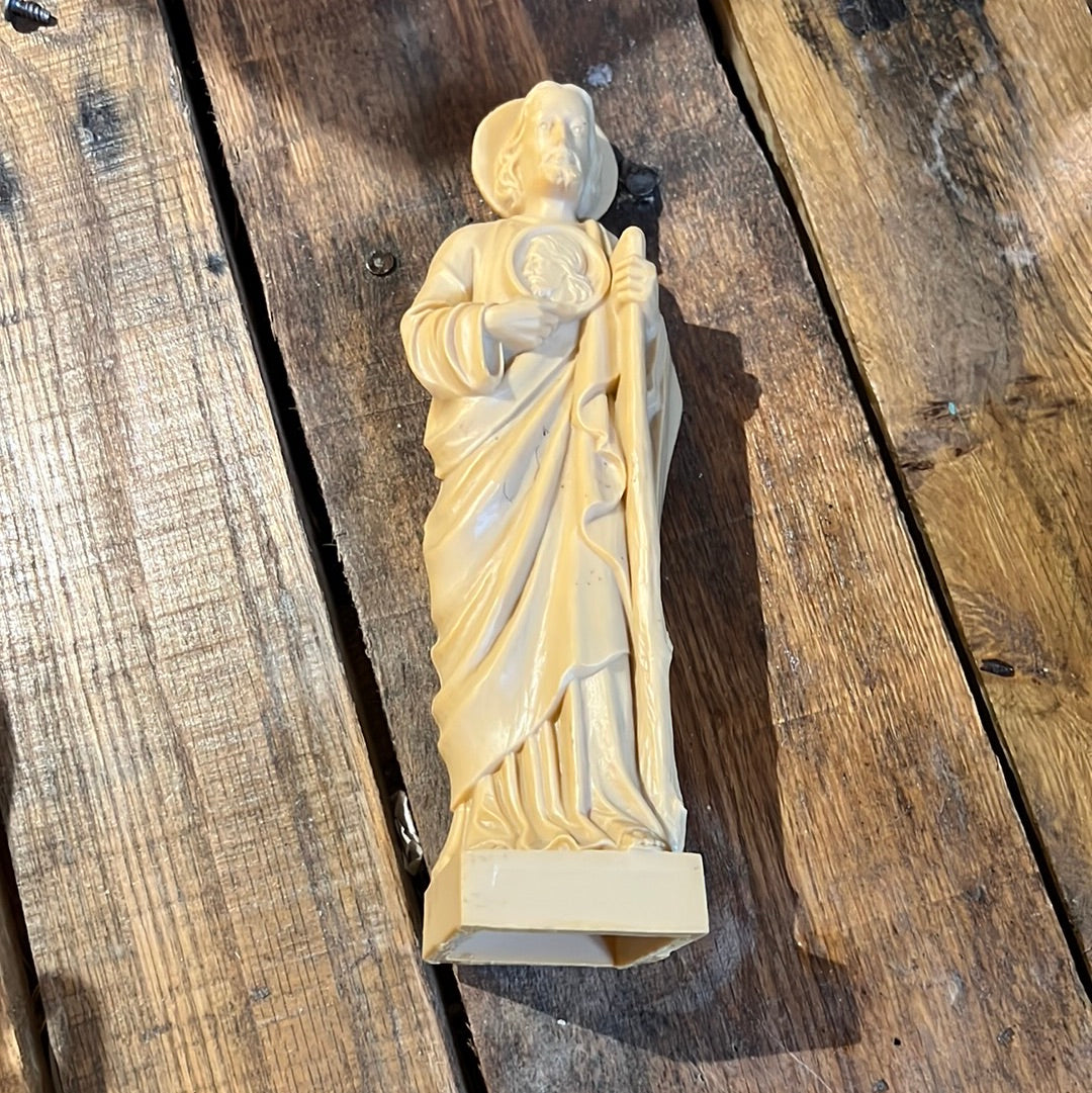 Jesus statue – The Nickel Barn