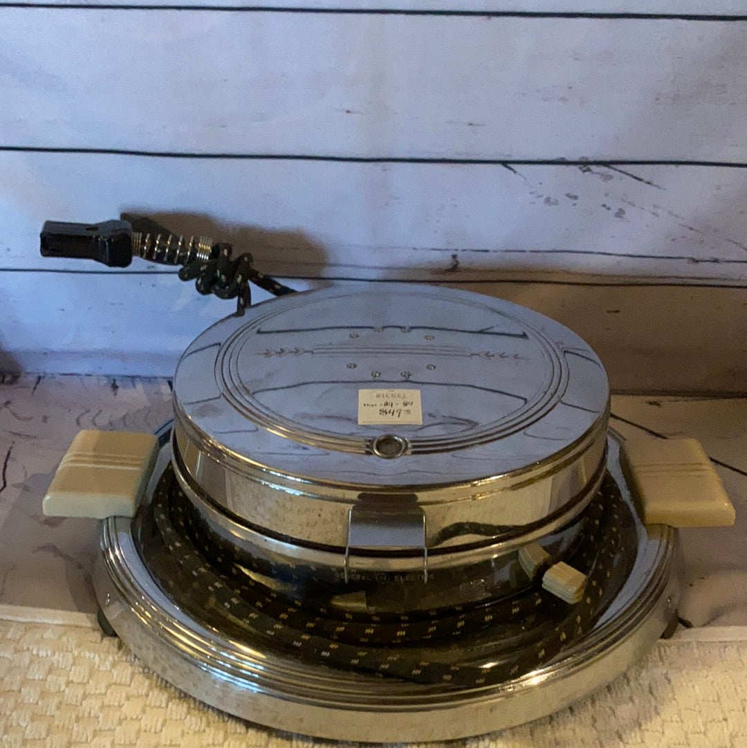 Vintage waffle maker – The Nickel Barn