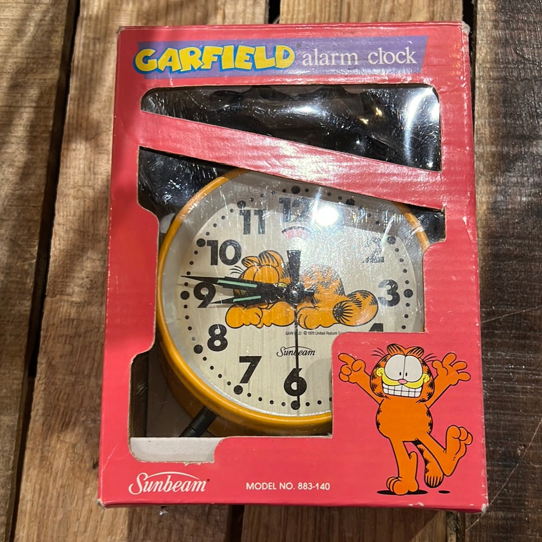 Garfield alarm clock – The Nickel Barn